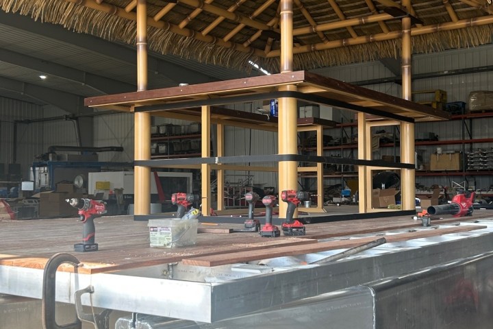 Tiki Boat Tour | Bemus Bay Water Toys